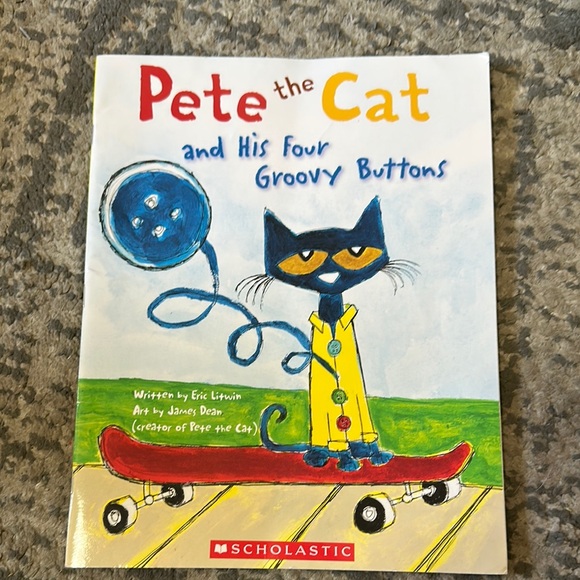 Scholastic | Toys | Scholastic Blue And Yellow Pete The Cat | Poshmark